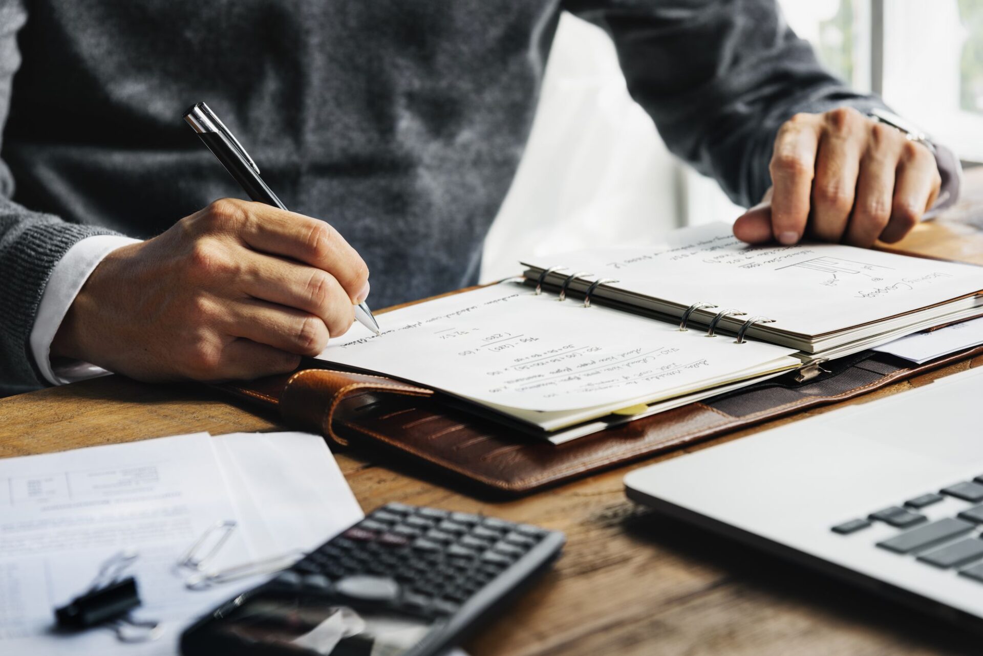 Contas a pagar e receber: como fazer esse controle?
